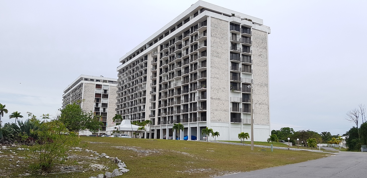 Lucayan Towers North - A La Carte Bahamas Realty